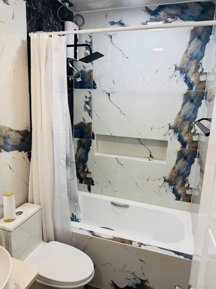 Sage And Khai Vacation House - San Remigio