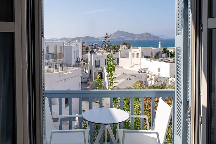 Two Connecting Apartments With A Sea View Balcony - Naxos