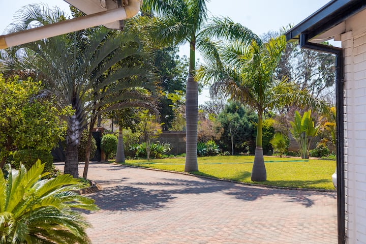 Palm Garden - Zimbabwe