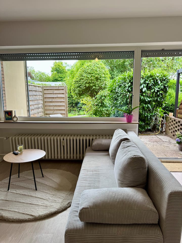 Bright Cozy Studio With Sunny Terrace - Kaarst