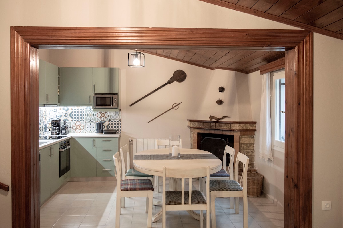 Corfu Hideaway with Sunset Balcony & Adriatic View - Houses for Rent in ...