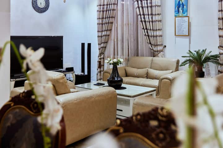 Mh Home Grown Floor - Douala