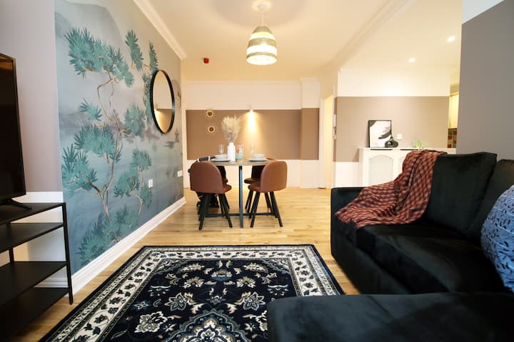 Stylish Flat 5 Mins From Beach! Sleeps 6- Free Gym - Mudeford