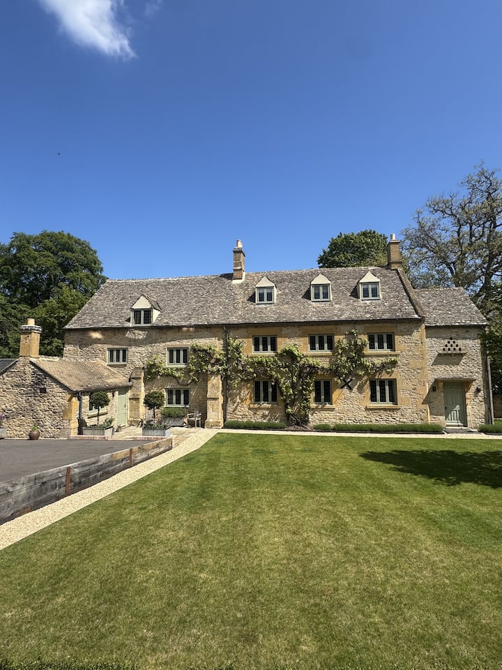 Stunning Cotswolds Farmhouse In Beautiful Village - Stow-on-the-Wold