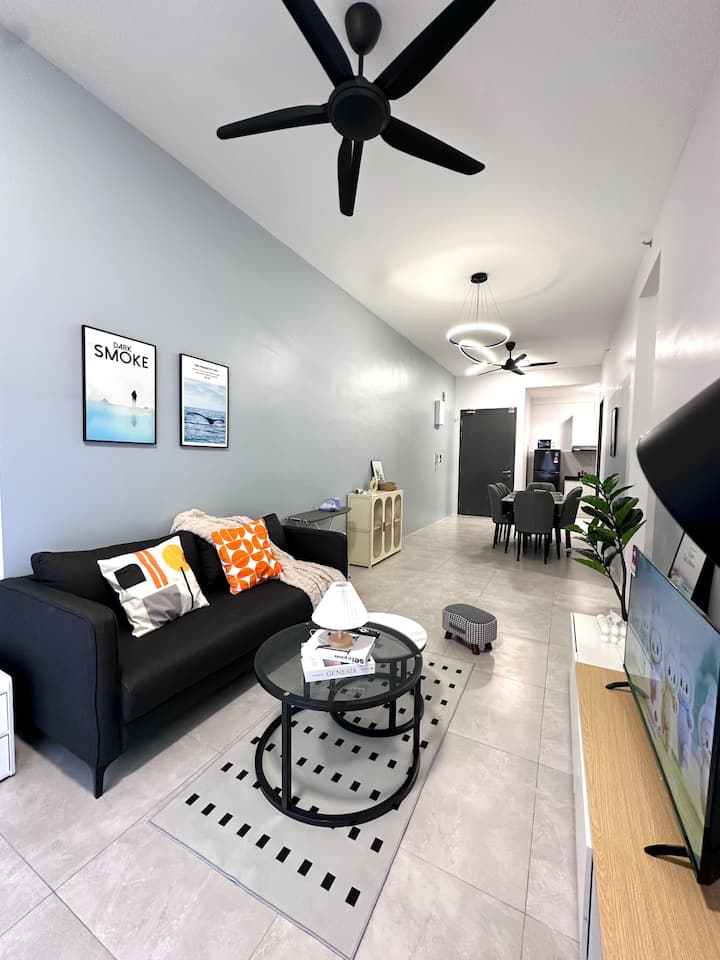 Bukit Mertajam Modern 3br | Unique Design | Fits 6 - Penang