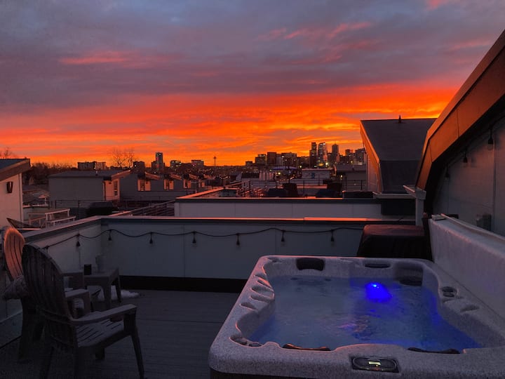 Rooftop Hot Tub | Views | Private Suite - Denver, CO