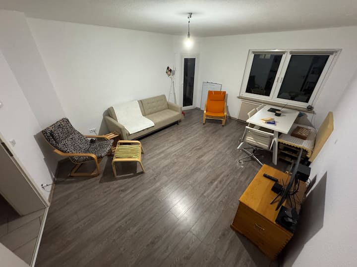 Ein Zimmer In Gemeinsamen Unterkunft - Stuttgart