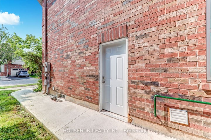 Beautiful Legal 2-bedroom Basement - Milton