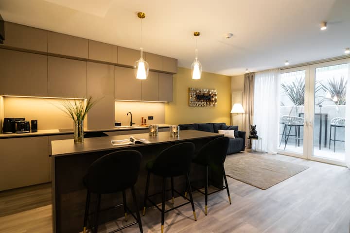 Deluxe King Suite | Pool & Sauna | Resort Beatrice - Ljubljana