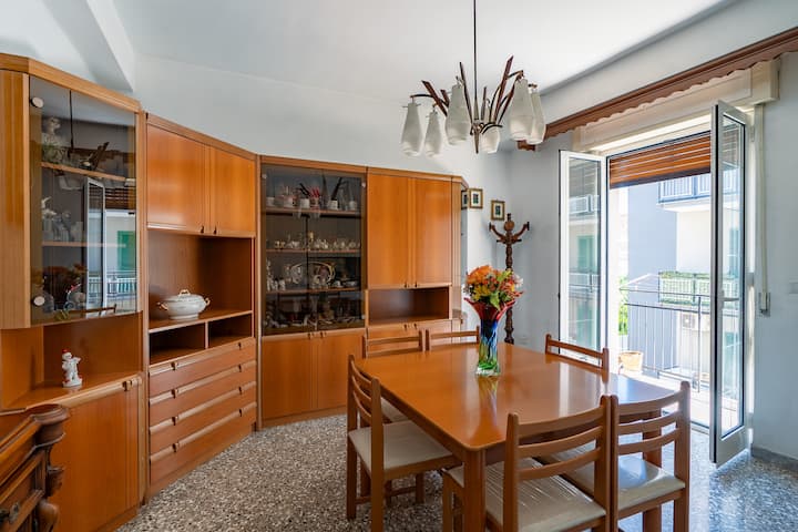 Guesthost - Roomy Apartment In Bisceglie - Bisceglie