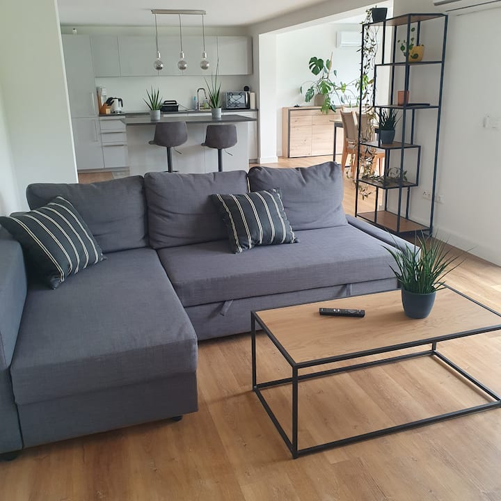 Moderne 2-z.-wohn. / Terrasse In Bietigheim-biss. - Bietigheim-Bissingen