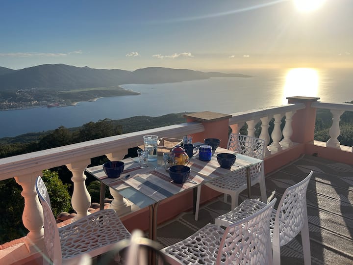Appartement Haut De Villa Avec Piscine - Plage d'Olmeto