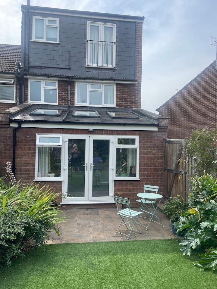 Richmond Retreat - 特威克納姆