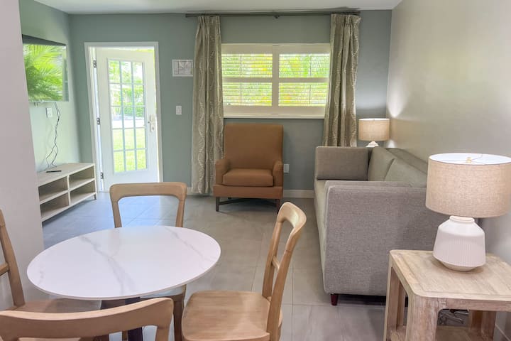 Two Bedroom Queen Villa - Marco Island, FL