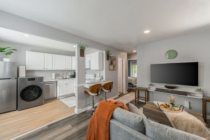 Relax In Cozy Style/spacious King & Queen Beds - Kansas City, KS