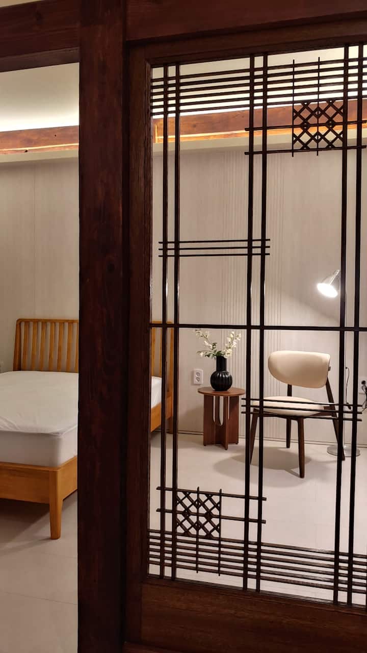 연화월 (연꽃방), 경주 황리단길 중심지  한옥스테이( 3월달부터 자쿠지운영합니다.) - 성건동