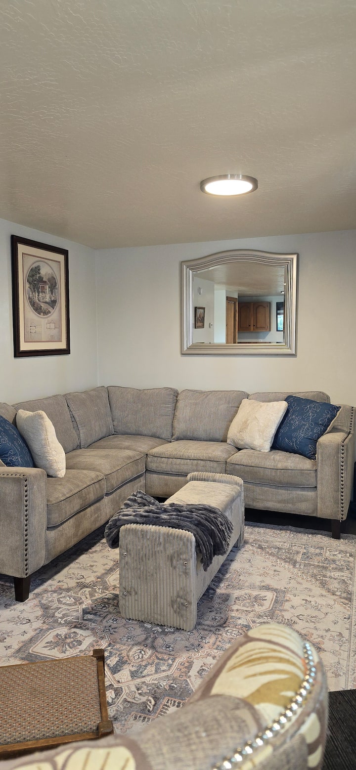 The Tumble Weed. Where Montana Meets Home. - Dillon, MT