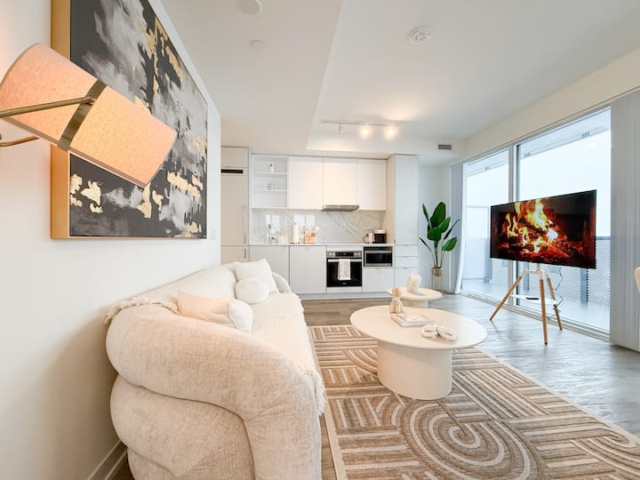 Minimalist 2br Luxury Condo W/ Stunning City Views - Toronto