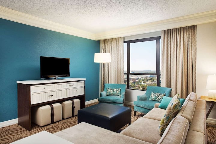 Lake View | 2 Queens | Wyndham Disney | Pools - Lake Buena Vista, FL