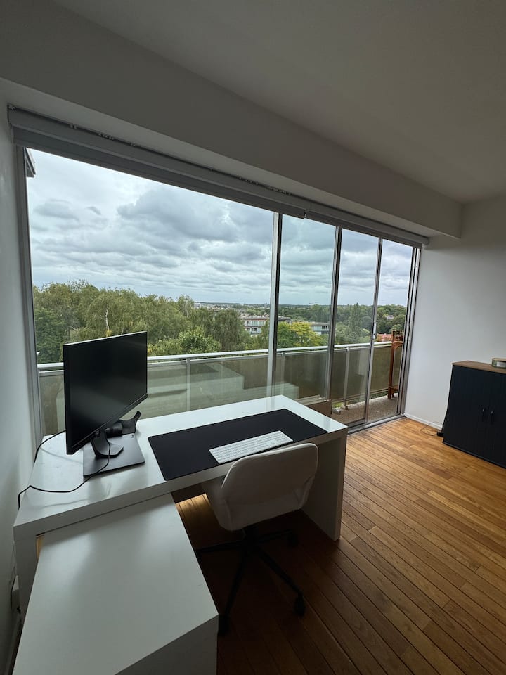 Bright Studio - Terrace, Pool & Sauna - Near Metro - Bruxelles