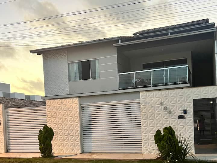 Casa Aconchegante Com 3 Suítes, Ar Condicionado! - São Mateus