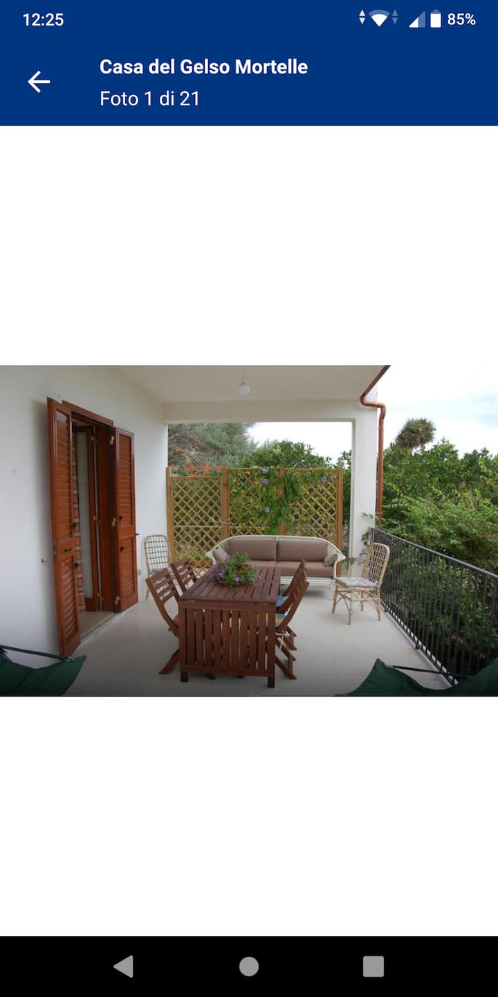 Casa Con Giardino Fronte Mare Tirreno - Messina