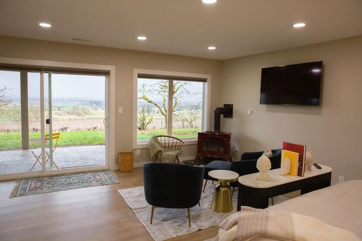 Hawks Nest - Salem, OR