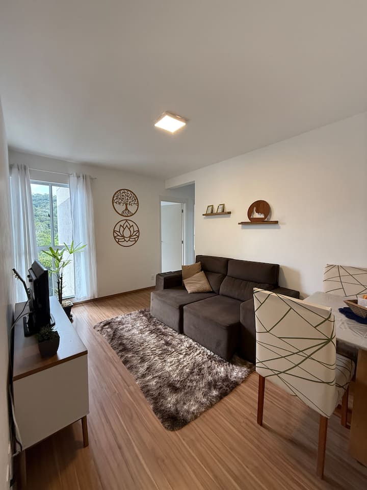 Tranquilo, Vista Para Montanha E Lazer Completo - Teresópolis