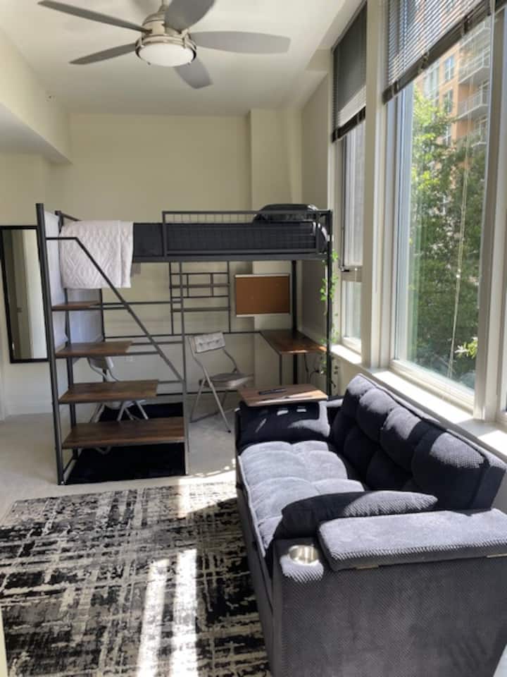Commuter's Paradise_top Floor Private Apt_all In 1 - Silver Spring, MD
