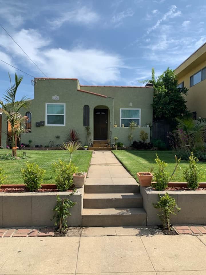 Front House South Bay Green Oasis Getaway - Los Angeles, CA