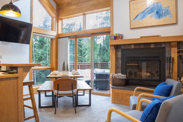 2 Br Ski-in/out Townhome | Full Resort Amenities - Lutsen, MN