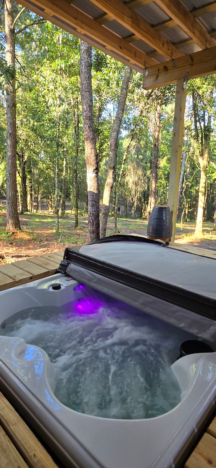 Tiny Home On 20 Acres With Hot Tub, Close To Town - Mississippi