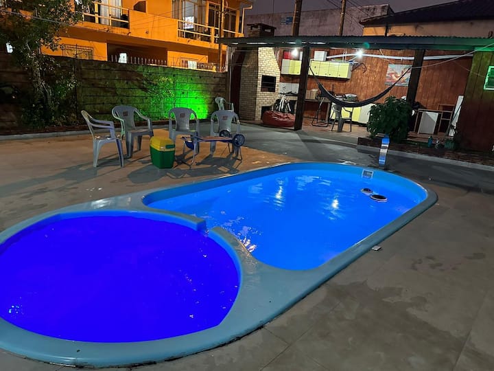 Aconchegante Casa C/ Piscina A 5 Minutos Da Praia - Florianópolis