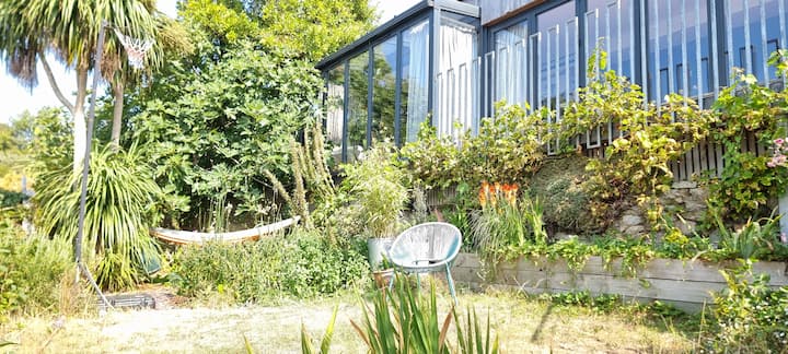 Peaceful Room In Coastal Home With Amazing Views - Clevedon, UK