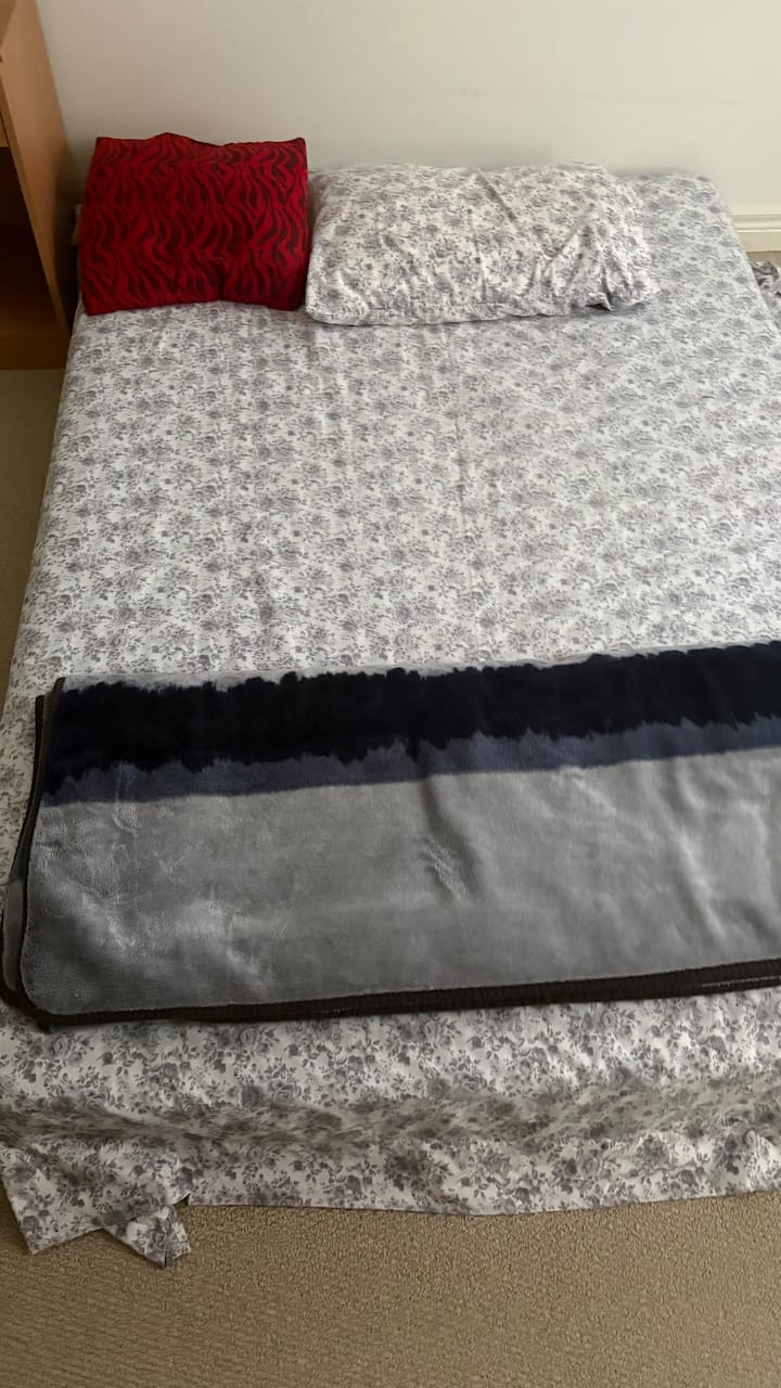 Spacious Room And Affordable - Milton