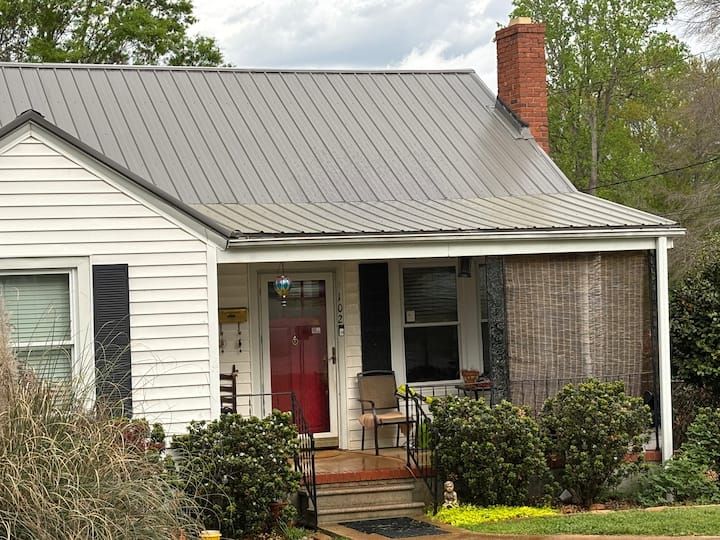 Bungalow Near Downtown Greenville & Travelers Rest - Travelers Rest, SC