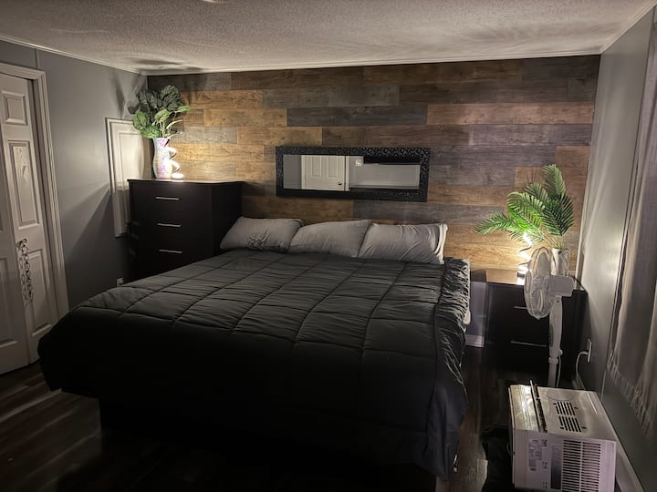 Beautiful 3 Bedroom, Home Away From Home - Inverness