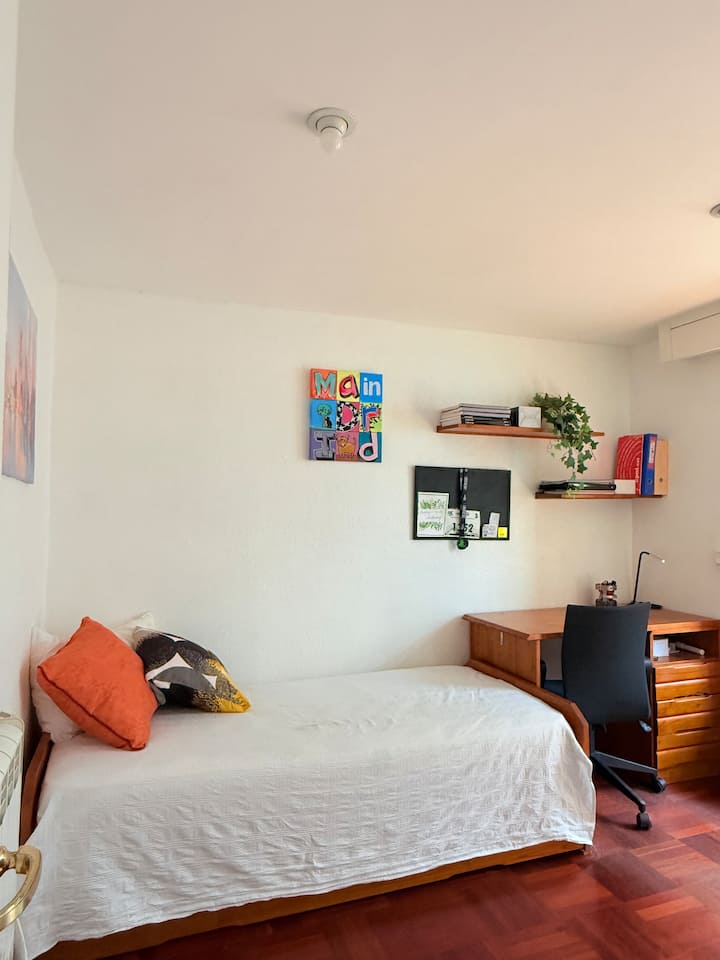 Habitación Con Encanto A 15 Min Del Centro - Bilbao