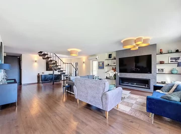 Luxury Penthouse Duplex 3br - Le Cannet