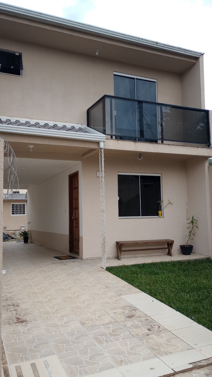 Casa Próximo Ao Aeroporto Afonso Pena,  Cwb - São José dos Pinhais