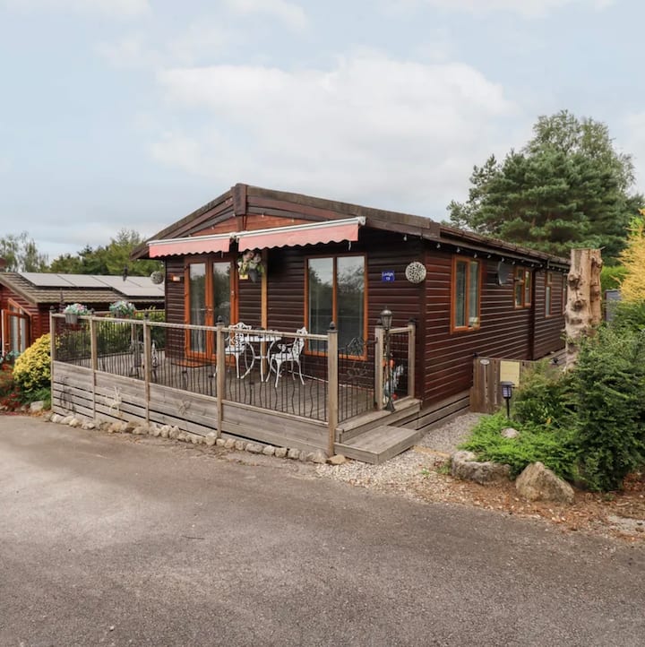 Charming Charnwood Lodge - Kirkby Lonsdale
