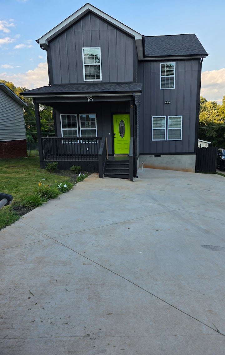 Home In Greenville Sc - Greenville, SC