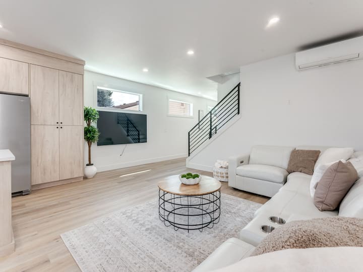 Fresh & Modern · 3-bedroom Escape - Vancouver, WA