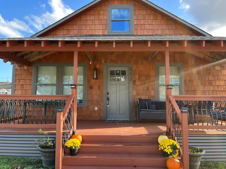 The Breakaway Cottage W/ Steam Room & Loft (+3bd) - Virginia Beach, VA