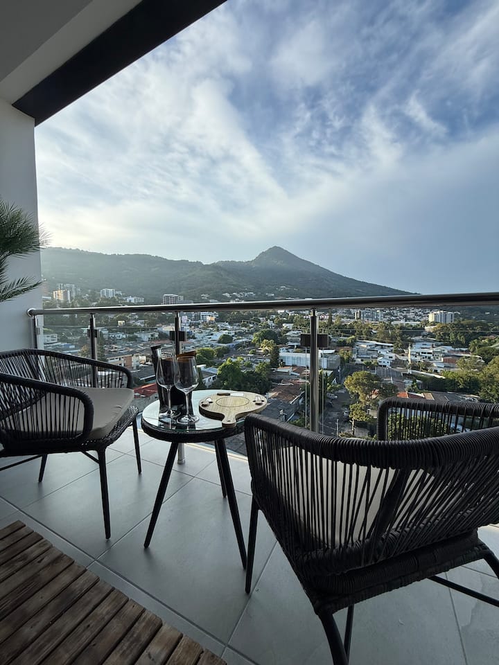 Deluxe Apartment With Volcano View, San Salvador - San Salvador