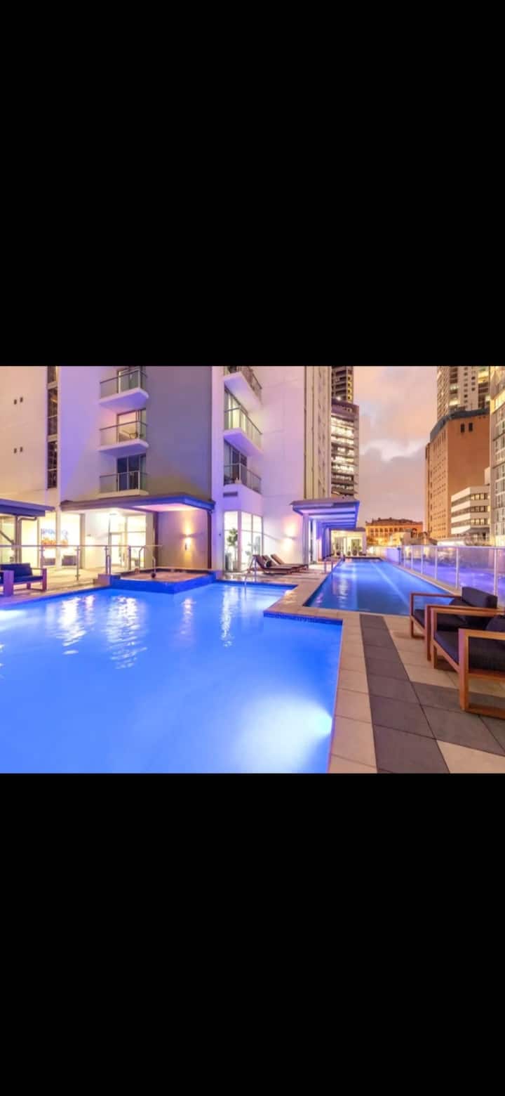 Oaks Festival Towers Brisbane Cbd Resort Bedroom - Brisbane