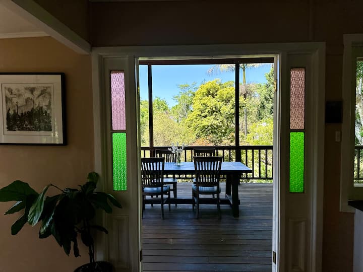 The Sculptors Cottage - Tamborine Mountain - Tamborine Mountain