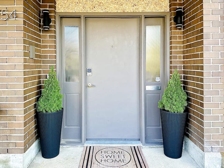 4br 2ba Downtown View Cozy House/ Parking + Pets - North Vancouver