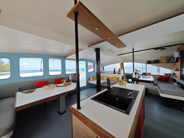 One Cat – Loft Flottant D’exception Raiatea/ Bora - Bora-Bora