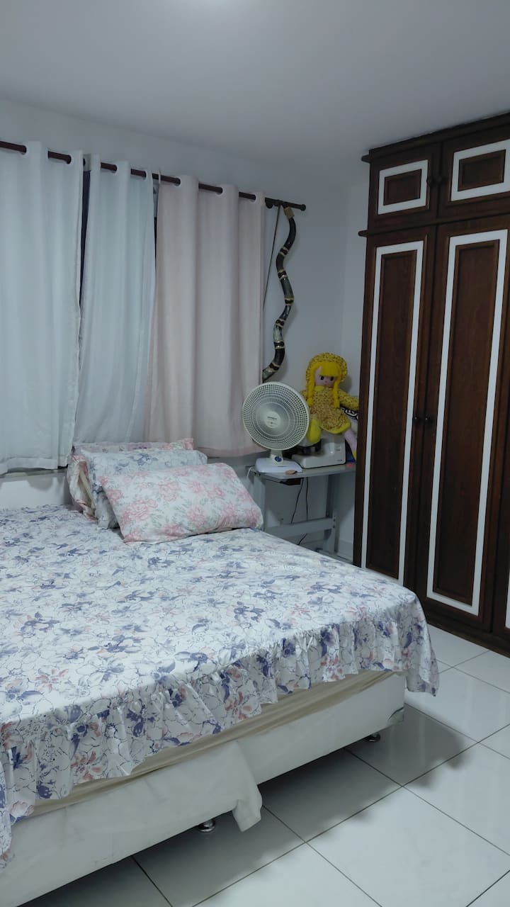 Apto De 4/  Localizado ÁRea Nobre Praia Excelente - Rio Vermelho